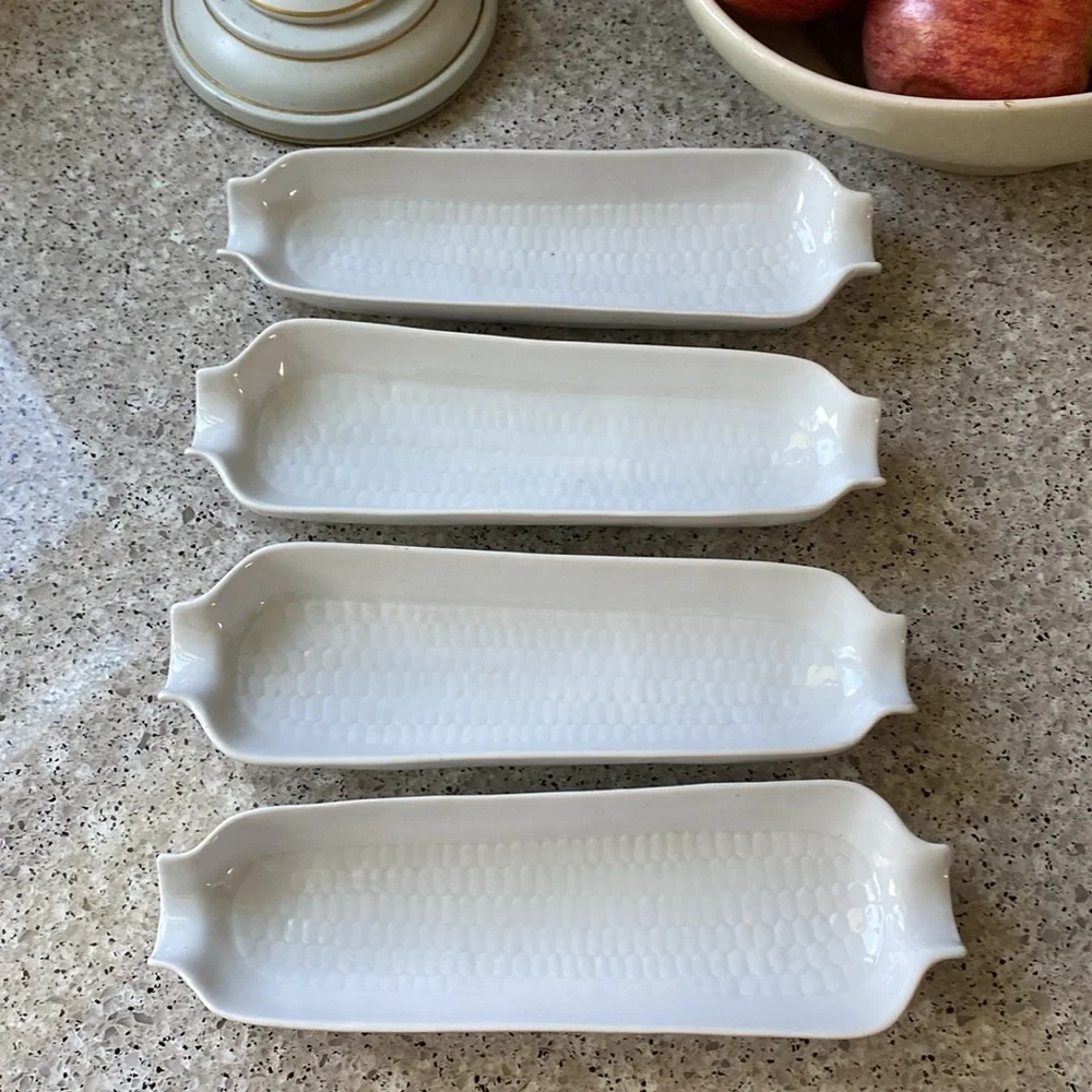 Unbranded | Dining | Vintage Set Of 4 White Ceramic Corn Holders | Poshmark